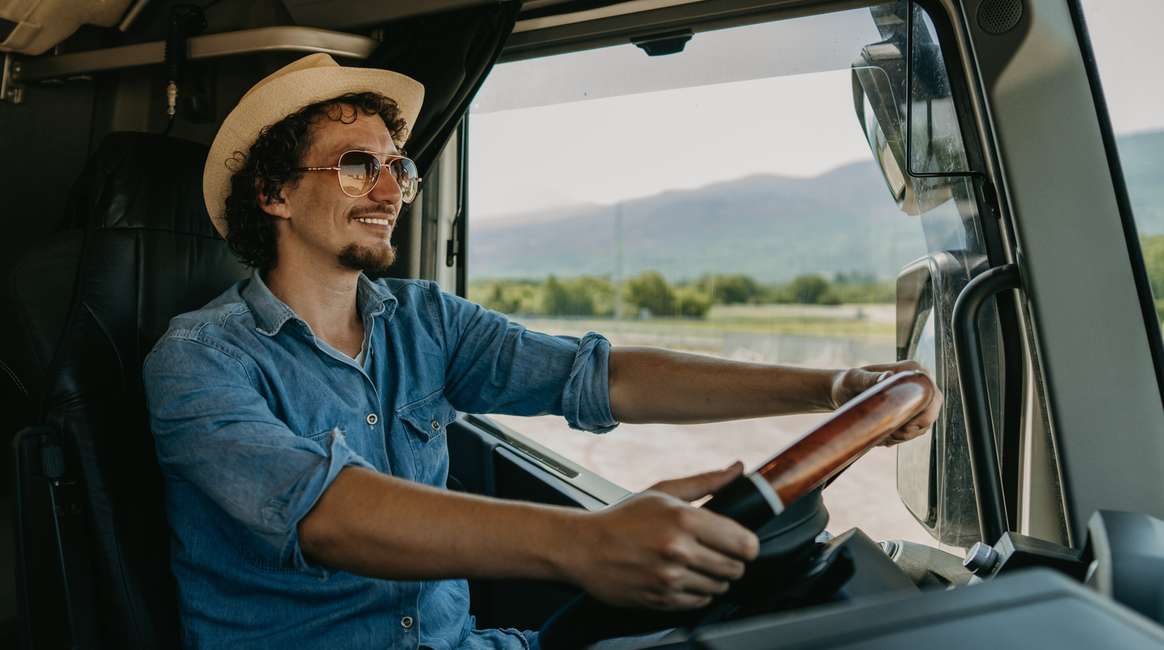 CamCoach AI Dashcams | Omnitracs