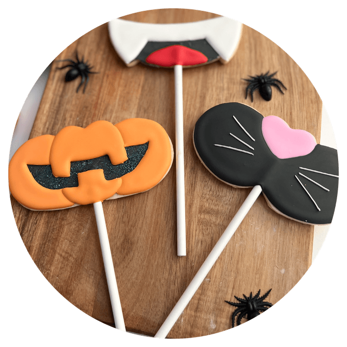 Spooky Cookie Pops | Craftsy