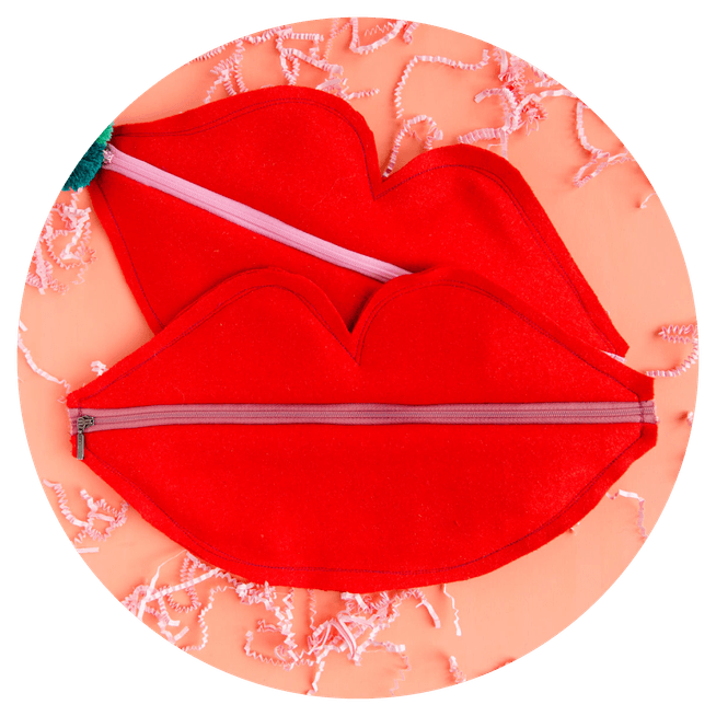 DIY Zipper Lip Pouch | National Sewing Circle