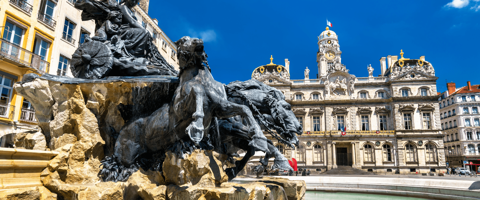 VOTRE AVENIR DÉMARRE À L’ÉCOLE DE COMMERCE IDRAC BUSINESS SCHOOL