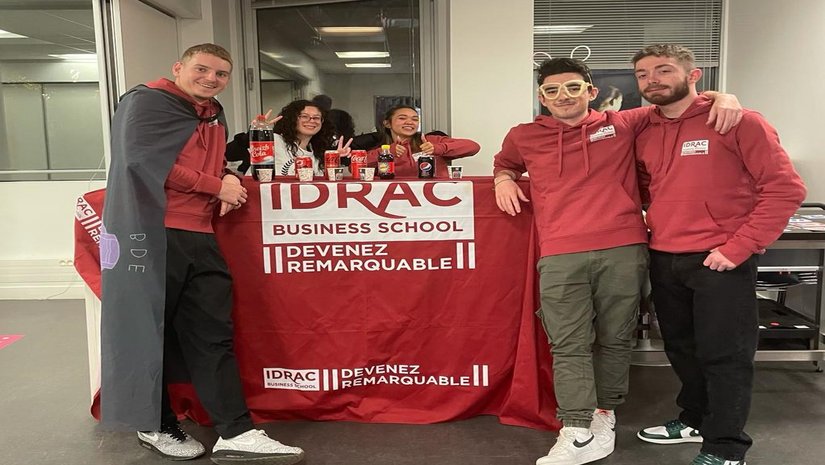 VOTRE AVENIR DÉMARRE À L’ÉCOLE DE COMMERCE IDRAC BUSINESS SCHOOL