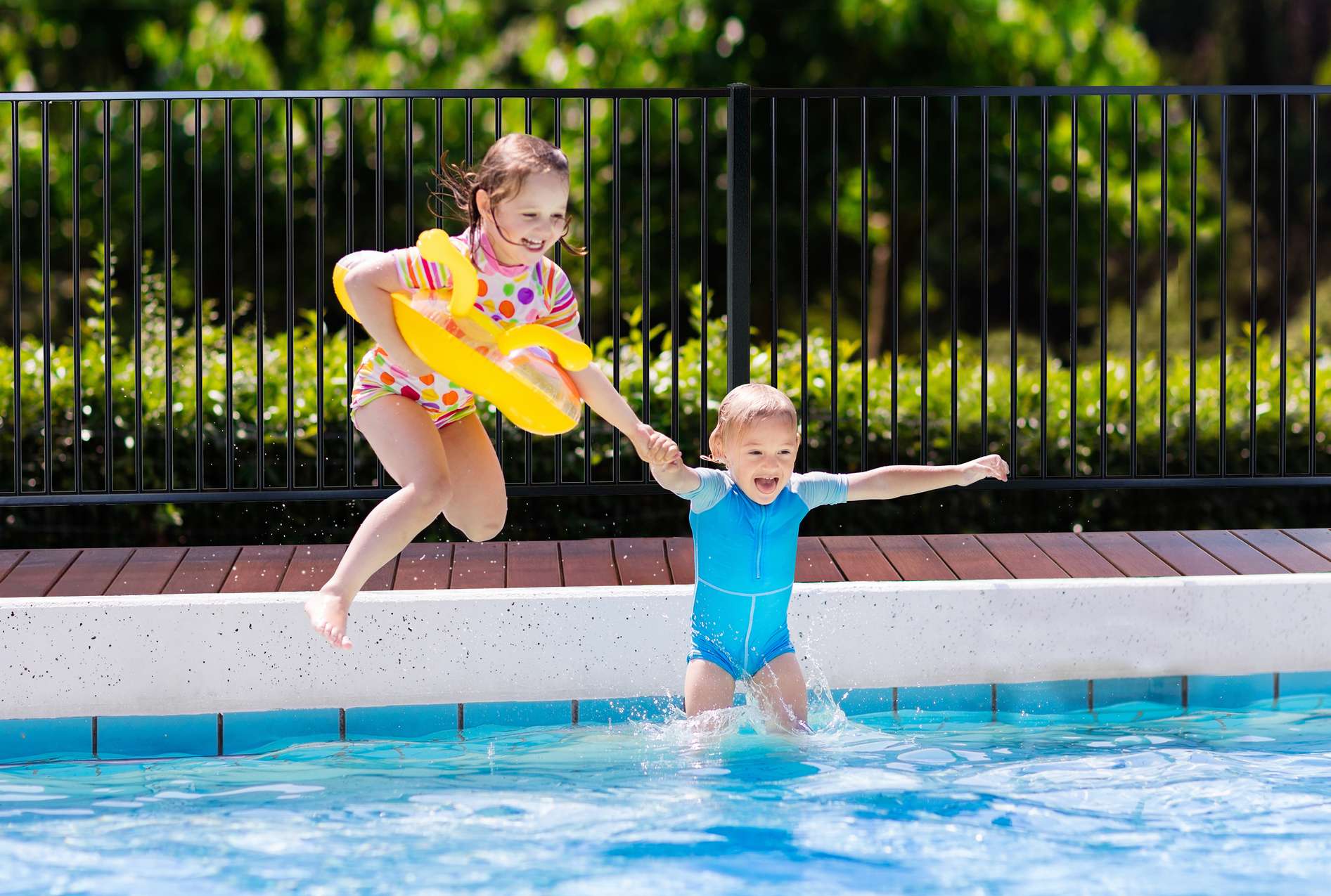 Aluminium Pool Fencing | Oxworks