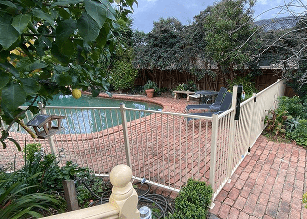 Aluminium Pool Fencing | Oxworks