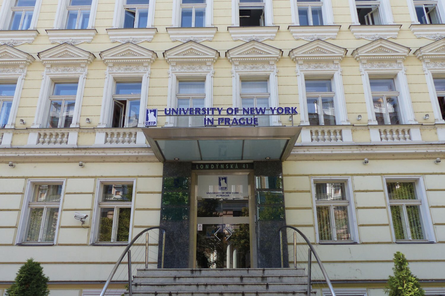 University of New York in Prague