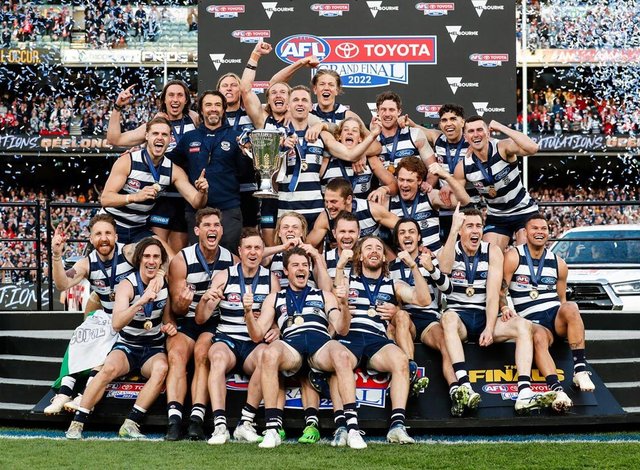 Premier Suites Footy Experience. Corporate Box AFL