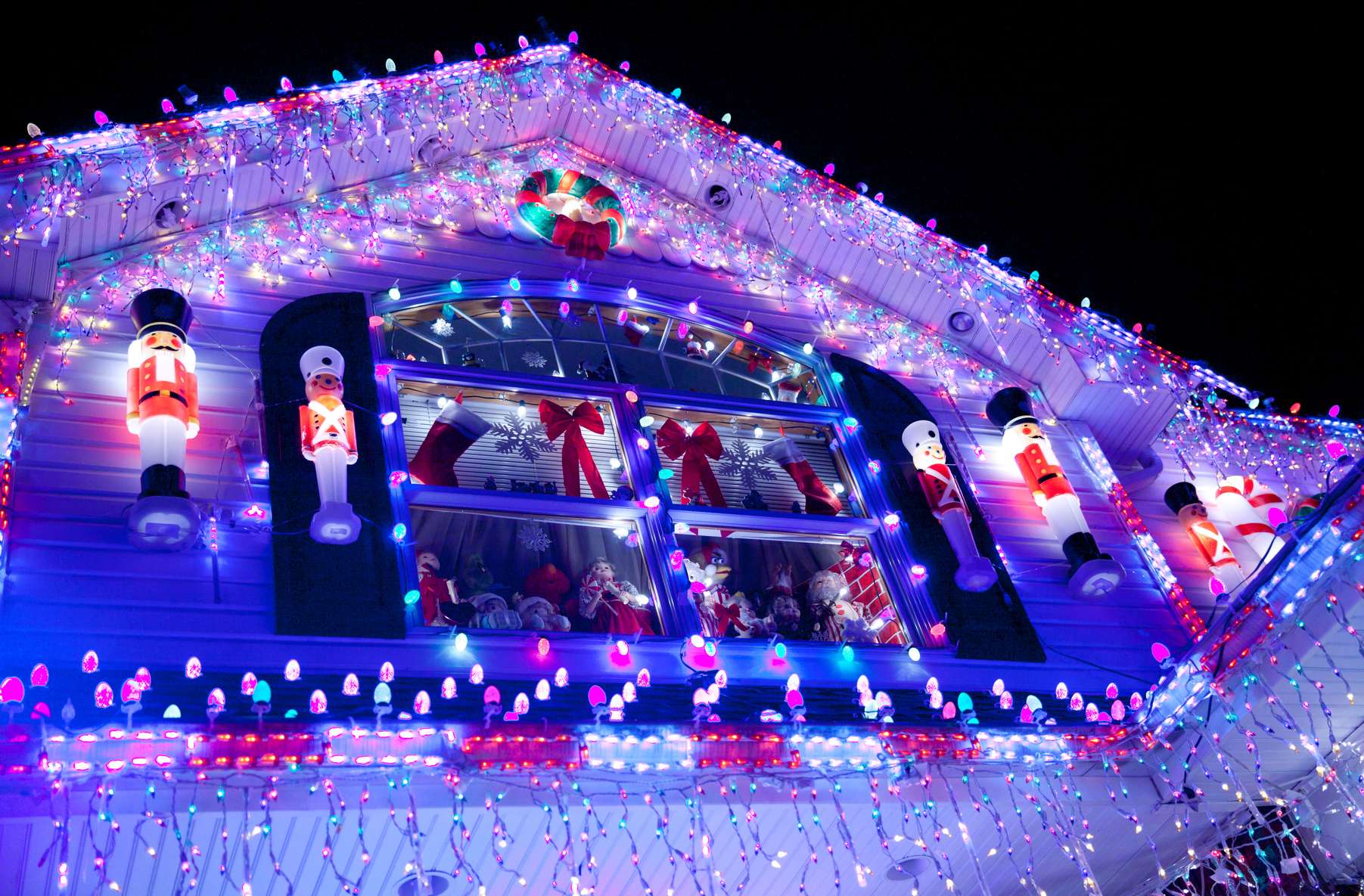 Gear Up for Christmas! - 1000Bulbs