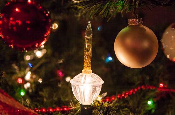 Gear Up for Christmas! - 1000Bulbs