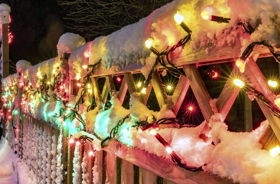 Gear Up for Christmas! - 1000Bulbs