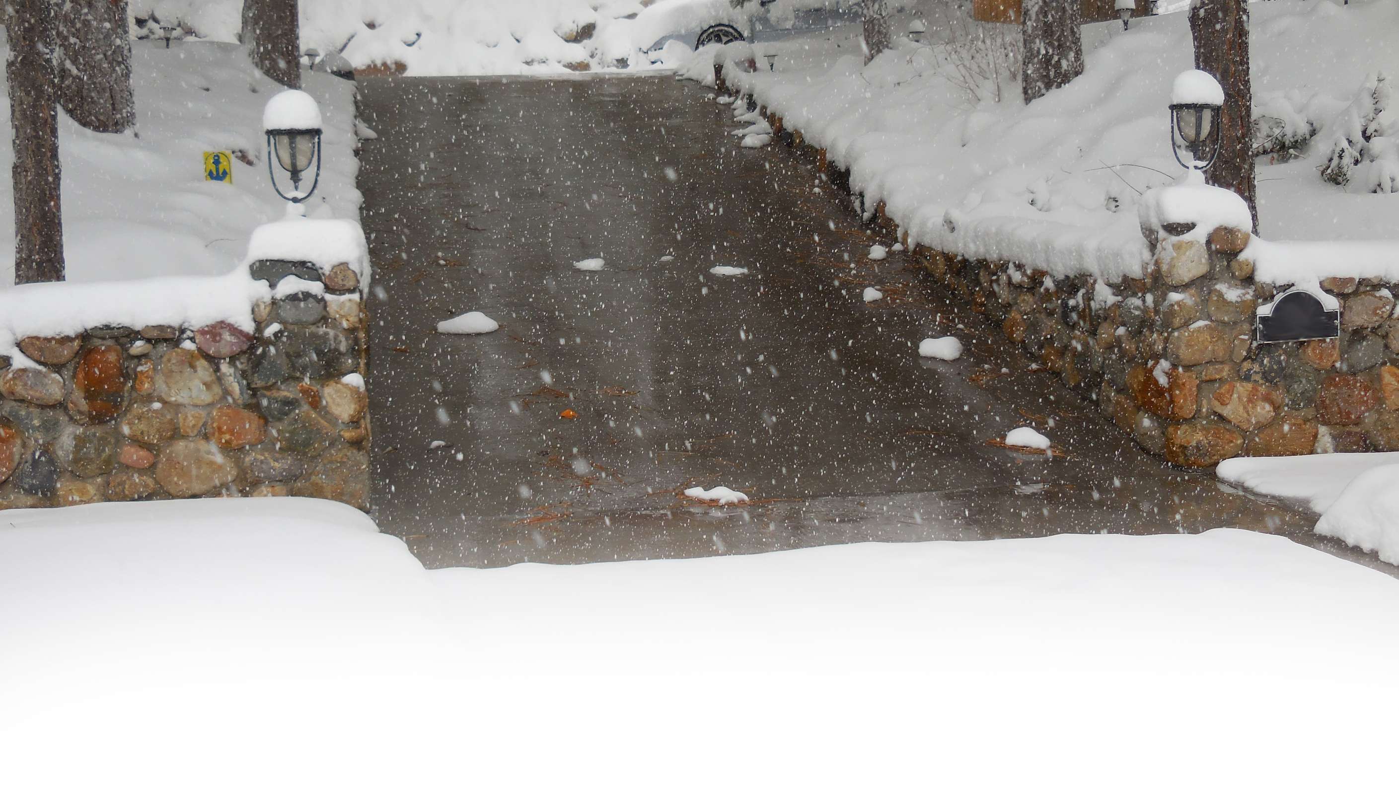Heated Driveway, sidewalk, pavers, and retrofitting surface solutions ...