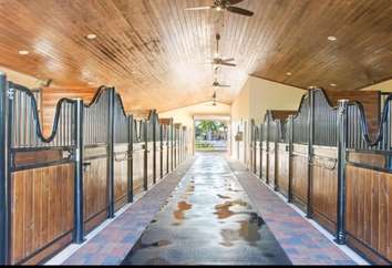 SaratogaStalls - Custom European Horse Stalls