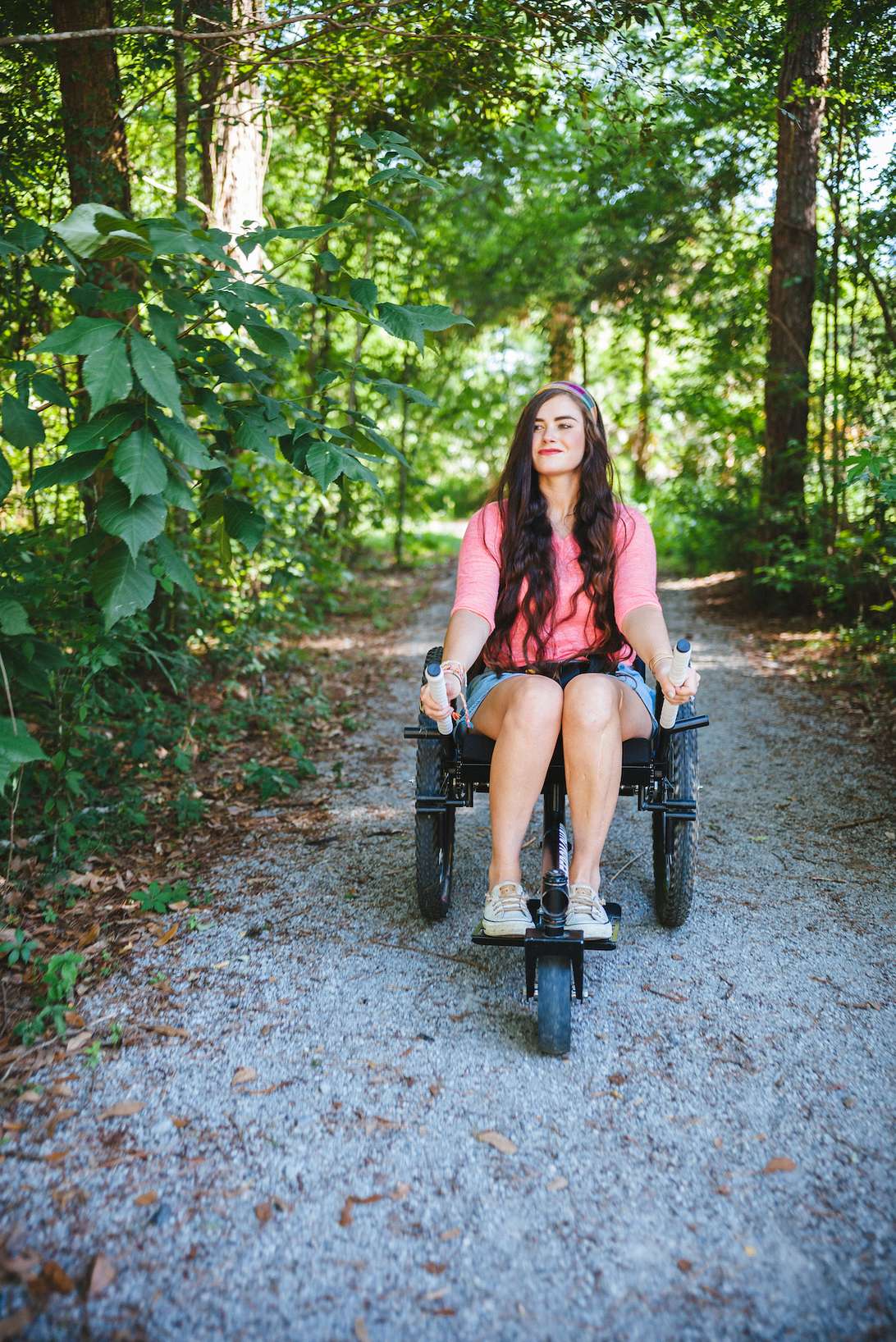 Easy-to-Push Lever Wheelchair