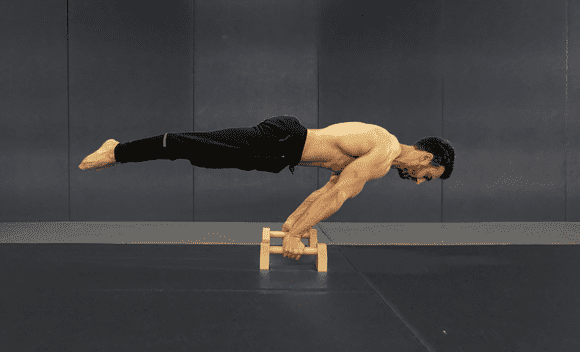 HANDSTAND PUSH-UP